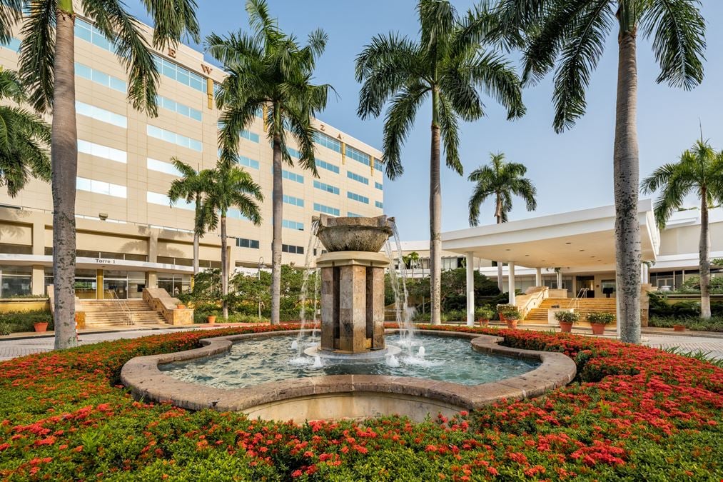 City View Plaza, Guaynabo - Commercial Partners